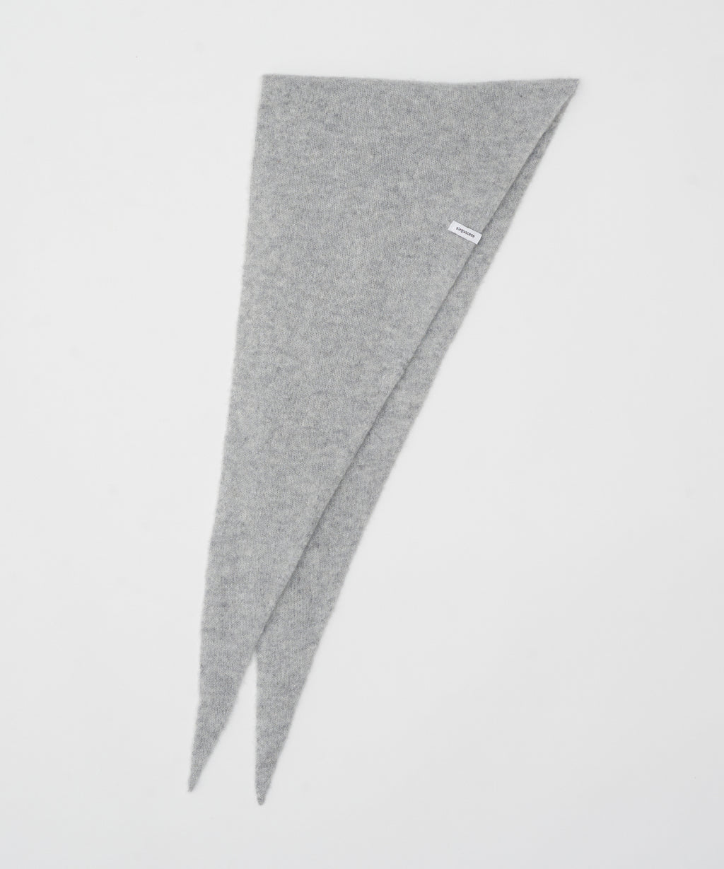 Sheer triangle scarf – elegancese